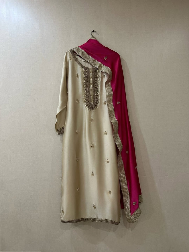 Momin Fabrics: Premium Clothing for Men & Women with Style & Elegance ...